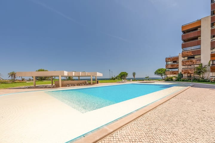 Guestready - Sunny Comfort With A Balcony And Pool - Cascais