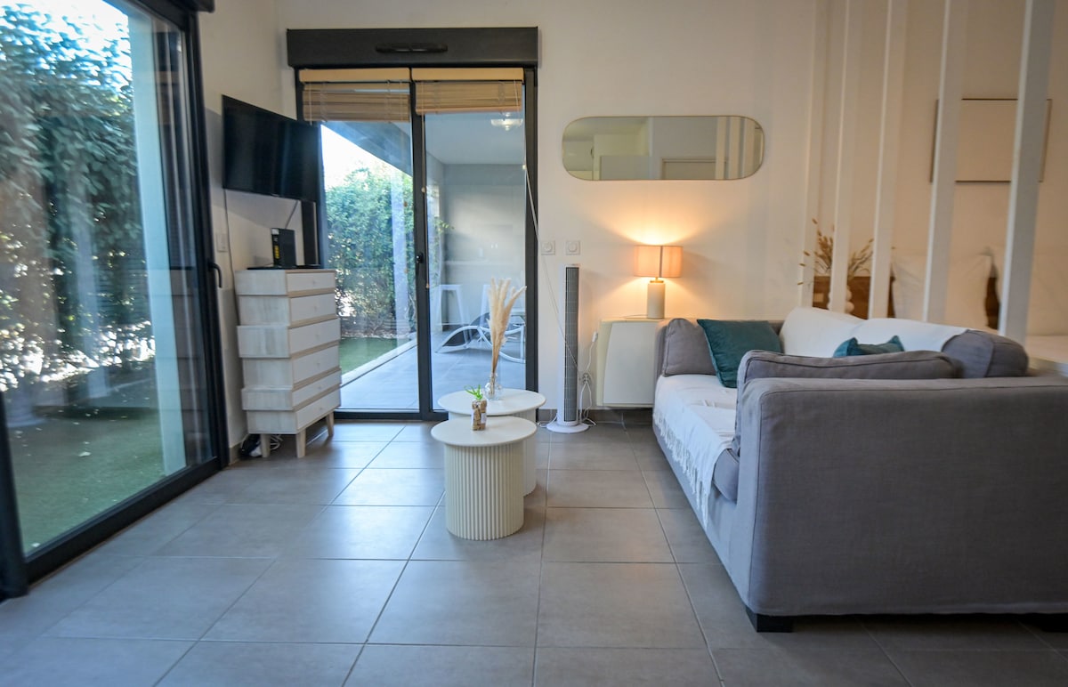 Xena - Estudio con terraza Aspretto - por Tgb - Airbnb