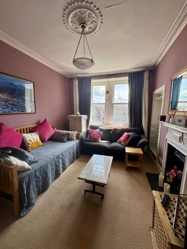 Edinburgh City By The Sea - Edinburgh