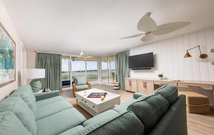 Swim And Dine In Comfort With Pool And Kitchen! - Marathon, FL