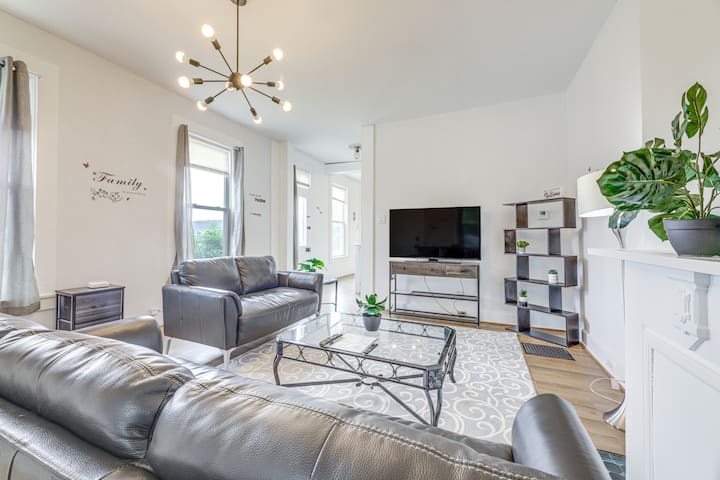 Game Days, Grubs & More: Updated Cincinnati Home! - Cincinnati, OH