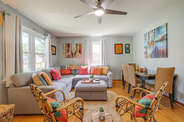 < 1 Mi To Colonial Beach: Coastal Gem W/ 2 Porches - Colonial Beach, VA