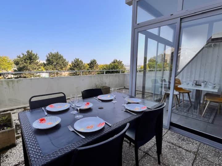 Joli Studio Avec Terrasse Proche De La Plage - La Rochelle