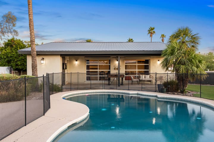 Adobe Modern - House With Private Pool - Phoenix, AZ