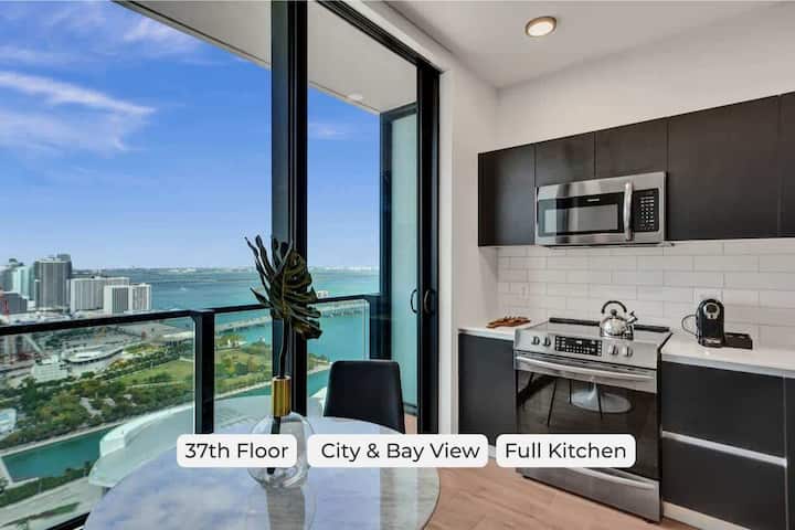 3707 - Lux Miami Studio | City & Bay Views - Miami