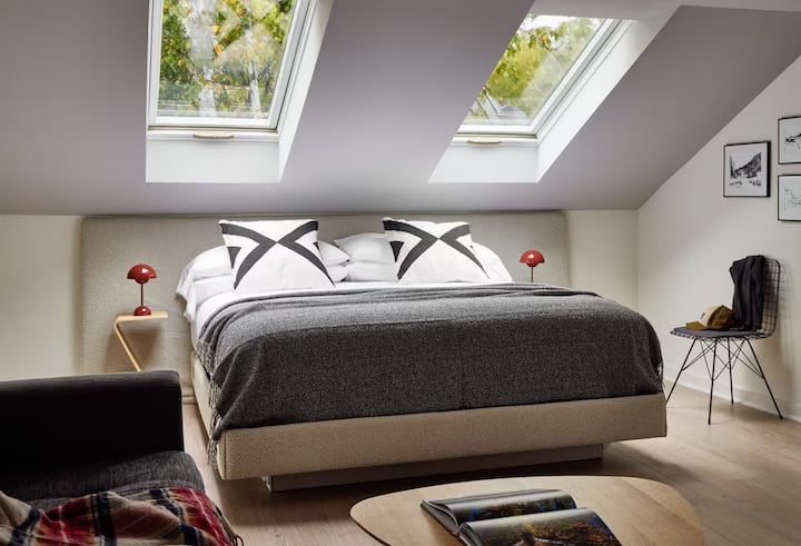 Tälta Lodge, A Bluebird By Lark | King Suite - Stowe, VT