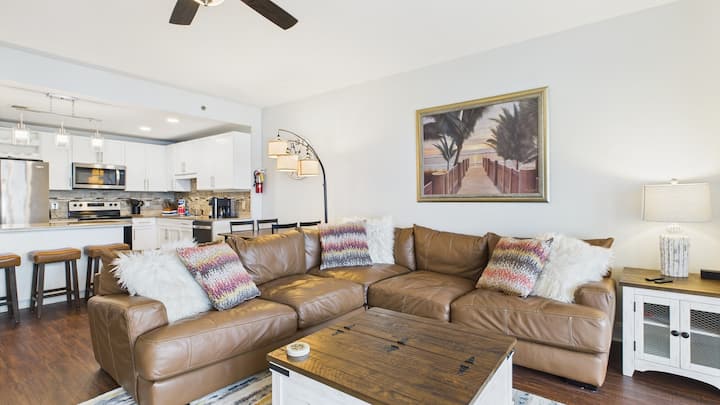 Shoreline Serenity 820–gulf View, 3br Sleeps 10 - Panama City Beach, FL