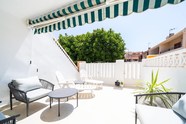 Seaside Serenity | Ground-floor Garden Retreat - Torrevieja