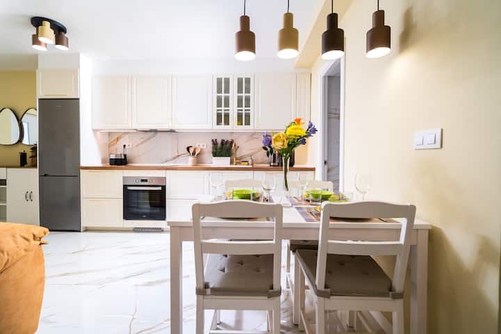 Ground-floor Getaway – Walkable To Beach & Cafés - Torrevieja