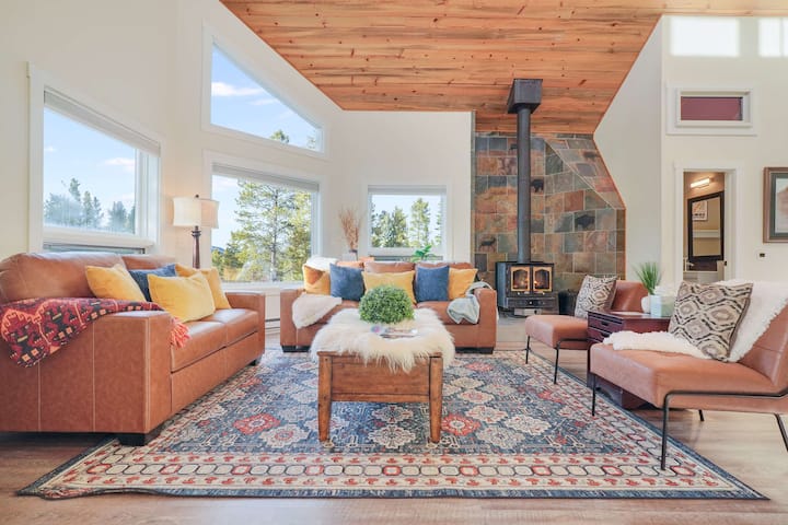 Ydalir Haus - 6br Pets + Hot Tub + Gym + Game Room - Breckenridge, CO