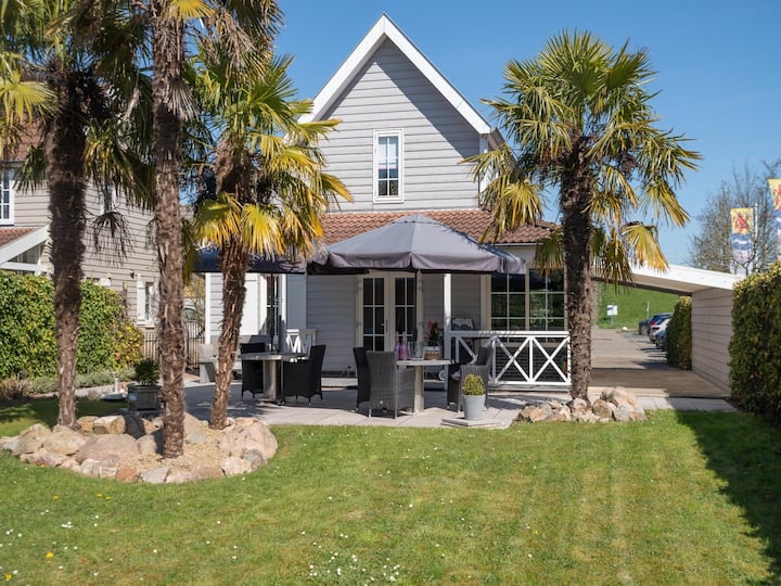 Maison Pour 6 Personnes Avec Un Beau Jardin - Goes