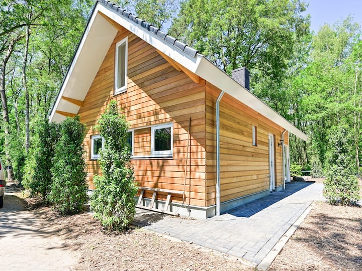 Maison à Reutum Avec Jacuzzi & Vue Forêt - Hengelo