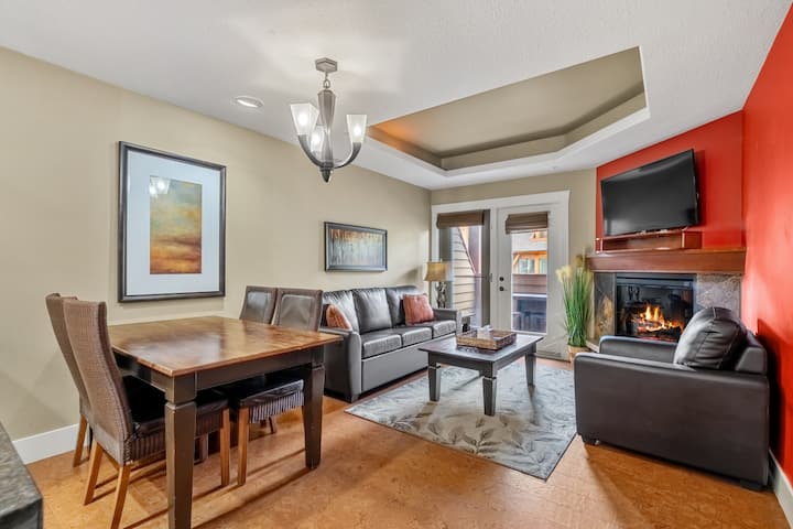 Scenic Mountain Suite, Fireplace, Resort Amenities - Canmore