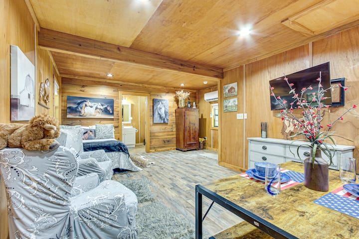 Hunt, Fish & Explore: Tranquil Hideaway In Folsom! - Folsom, LA