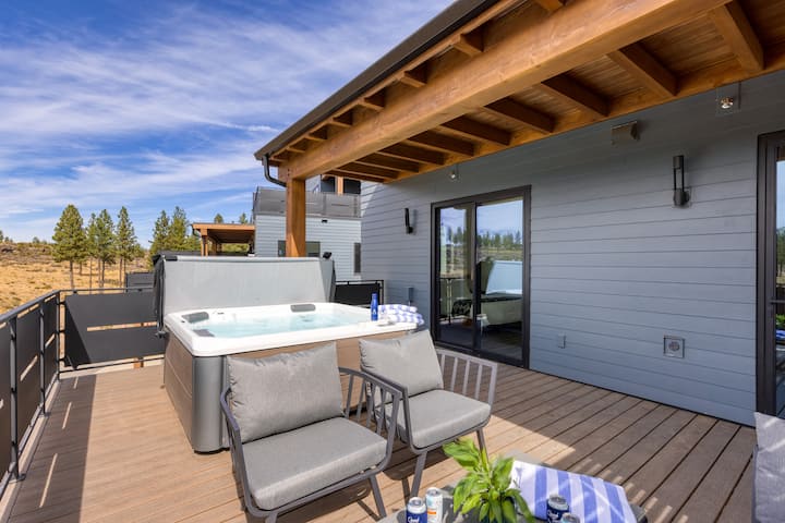 1119 Aerie Buyout | 2 Units | 5bdr - Bend, OR