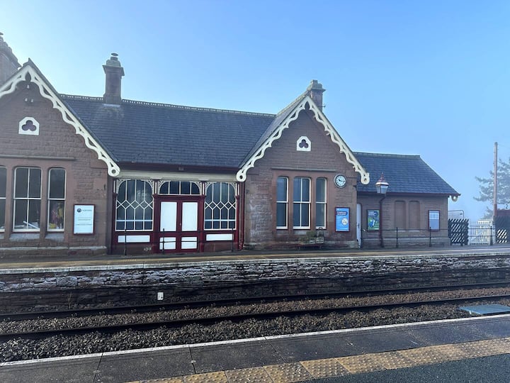 Station Cottage 4 Bed Cottage Ev Free Parking - Northumberland