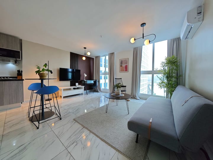 W* | Magic 1br W/stunning Views On Avenida Balboa - Panama City