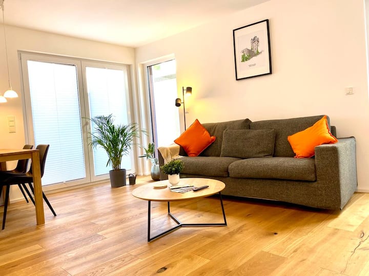 Zentral Wohnen: Parkplatz + 2 Smart-tvs - Eltville