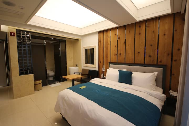 #동촌유원지 #이월드 디럭스기준인원 조식포함 일요일 숙박조식 미제공 - Daegu