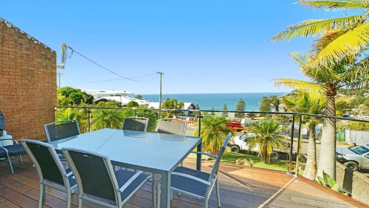 Sea Surprise - Views & Family - Avoca Beach