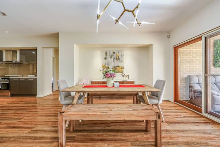 Stayau Stylish Retreat With Sunny Comfort Room - Werribee