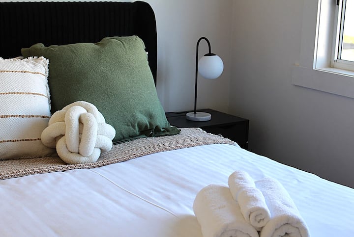 Cozy Retreat Central Invermay - University of Tasmania Stadium