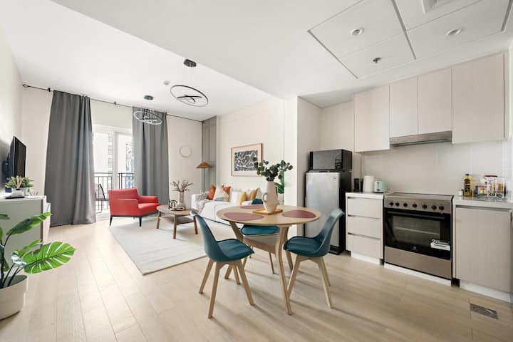 Silkhaus Large 1bdr | Near Yas Island Parks - Abu Dhabi