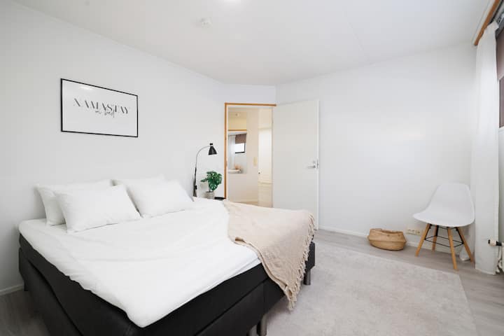 Spacious 1br Near City Center | Free Parking - Kempele