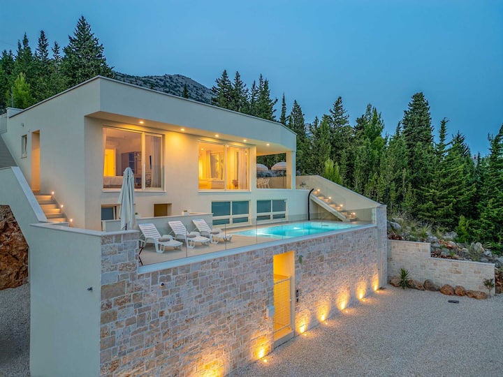 Villa Lumaria With Pool - Starigrad