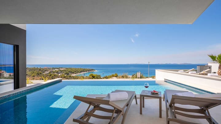 Villa Sea Song With Pool - Primošten