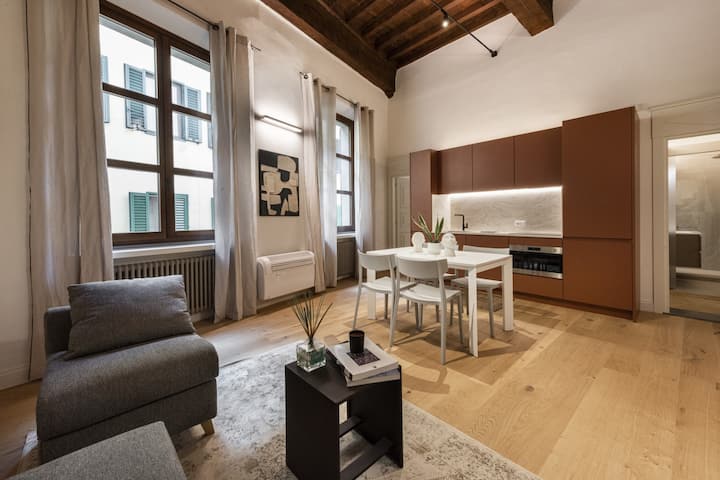 The Retreat - Florencia