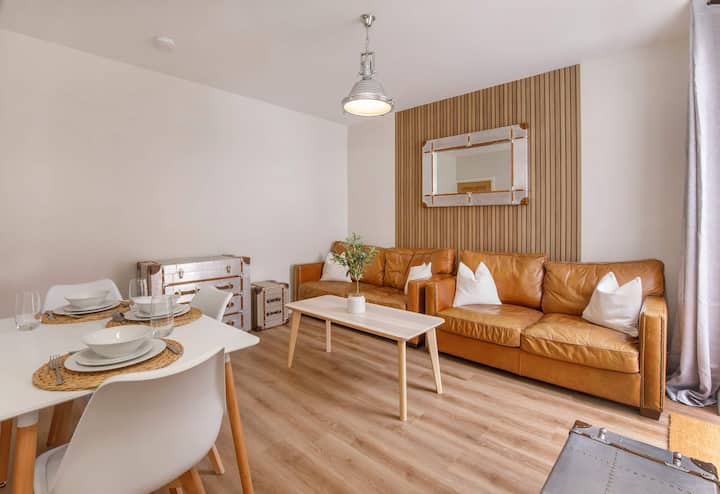 The Granville, 4 Bedroom House, Sleeps 7 - York