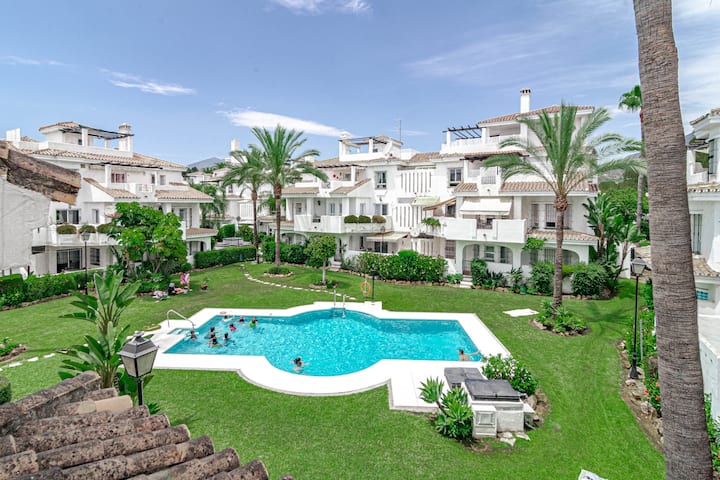 Lnm5.30 - Great Location With Private Roof Terrace - 馬貝拉