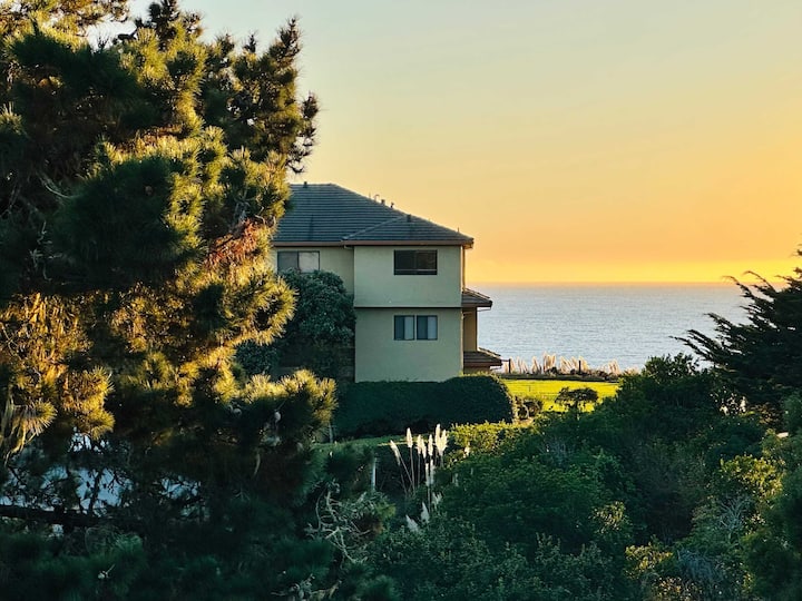 Couple's Beach Getaway-cozy Seascape Resort Studio - Aptos, CA