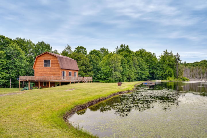 5 Mi To Jay Peak Resort: Cabin W/ Pond Access! - Jay, VT
