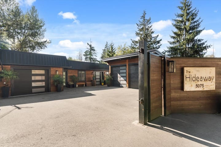 Cultus Lake Rd Hideaway #1-hot Tub,patio,fire Pit! - Cultus Lake