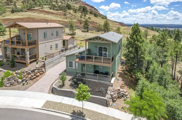 Breezy Pines | Mountain Views | Hiking Trails - Flagstaff, AZ