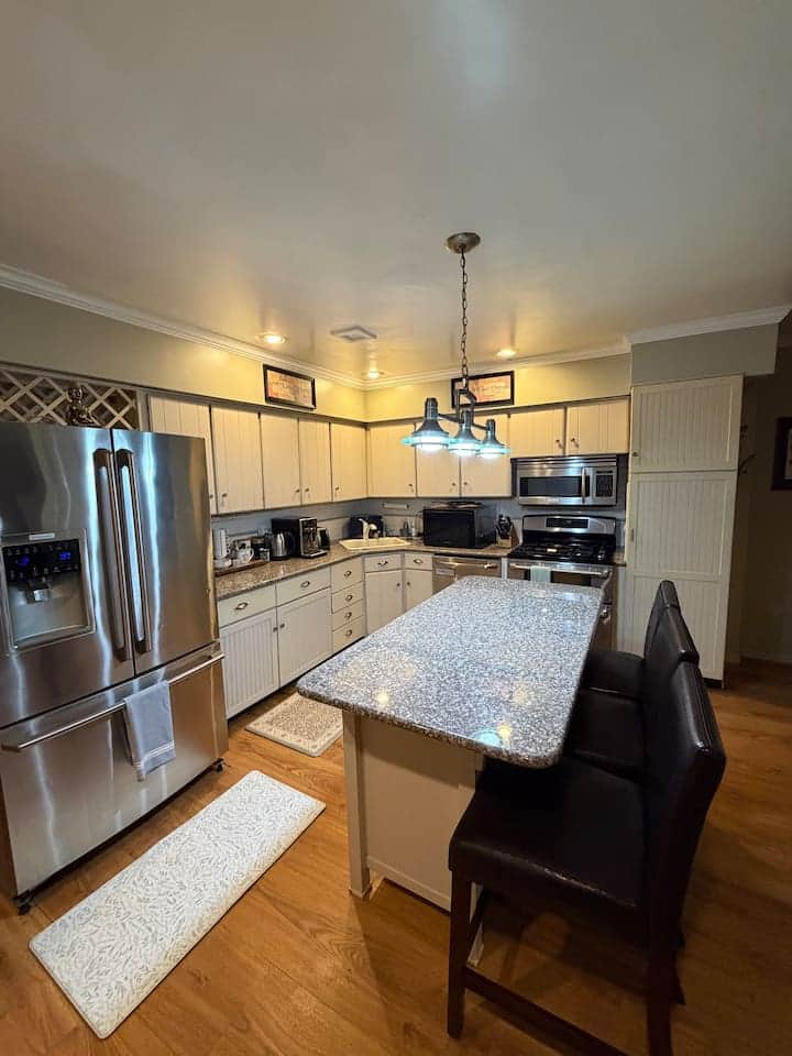 Downtown Westminster Oasis W/ Swim Spa & Fire Pit - Hampstead, MD