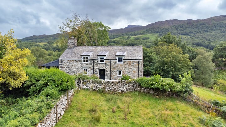 Finest Retreats | Penclogwynau - Dolgellau