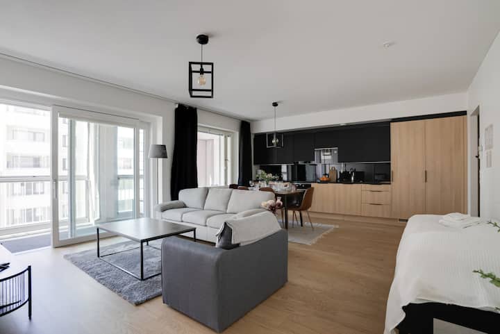 Tampere Soccer Stadium 82sqm For 7 Guest By Comein - Tampere