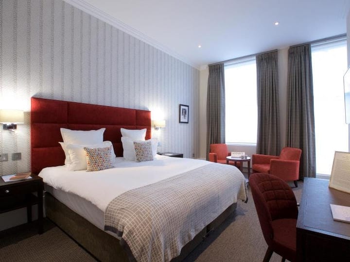 Lovely Double Next To Hyde Park - London