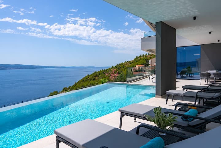 New! Villa Angelus – Your Luxurious Retreat - Mimice