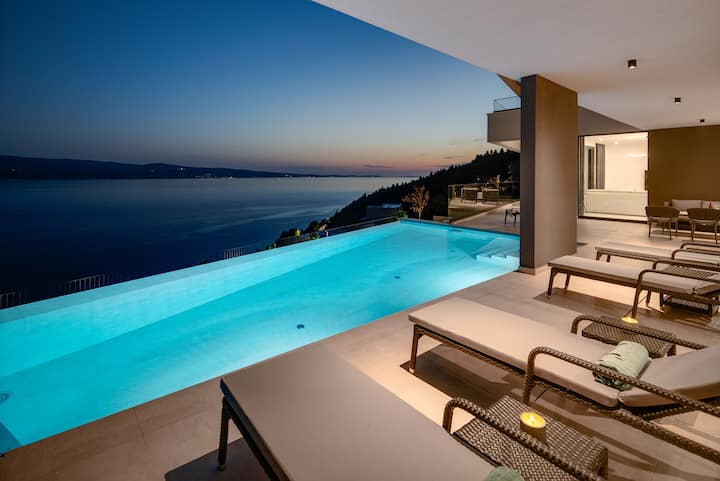 New! Villa Angelus – Your Luxurious Retreat - Omiš