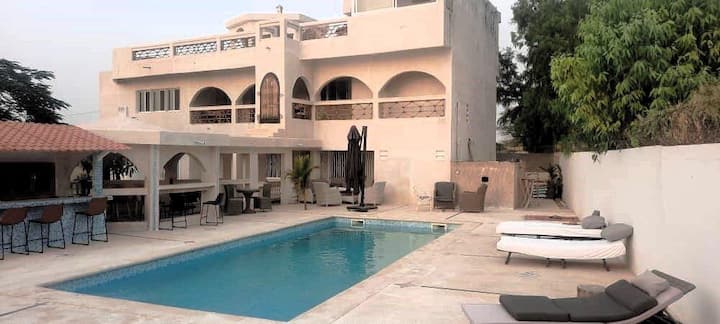 Warang Beachfront Villa: Pool, Bbq & Serene Retrea - Senegal