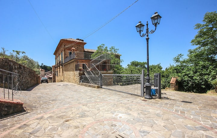 Nice Apartment In Serramezzana With Wifi - Acciaroli