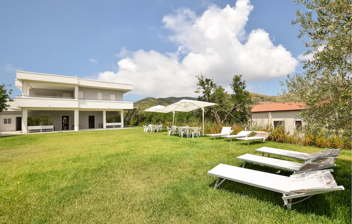 2 Bedroom Beautiful Apartment In Castellabate - Castellabate