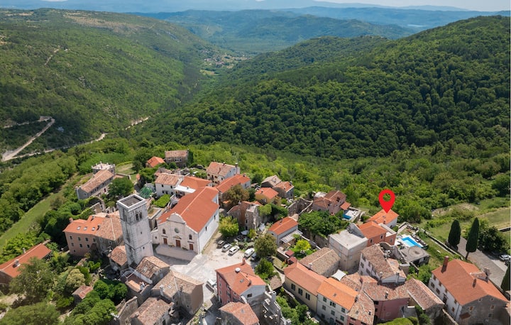 Nice Home In Oprtalj With House A Panoramic View - Montona
