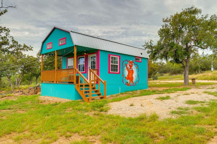 'Galactikitty' - Quirky Cabin Near Lake Brownwood! - Lake Brownwood, TX