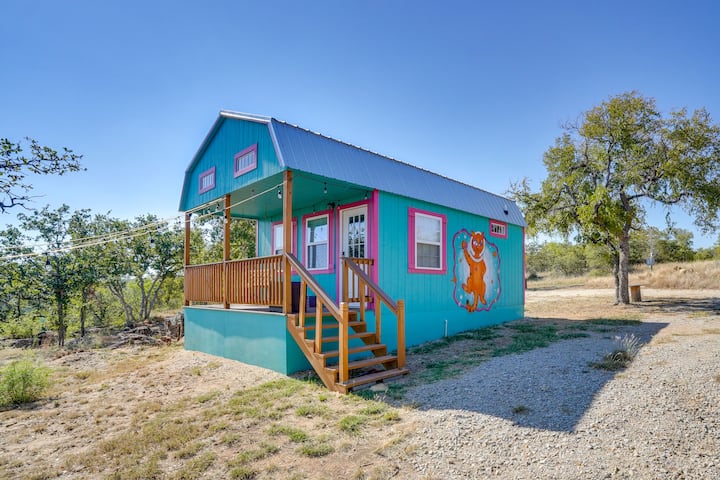 'Galactikitty' - Quirky Cabin Near Lake Brownwood! - Lake Brownwood, TX