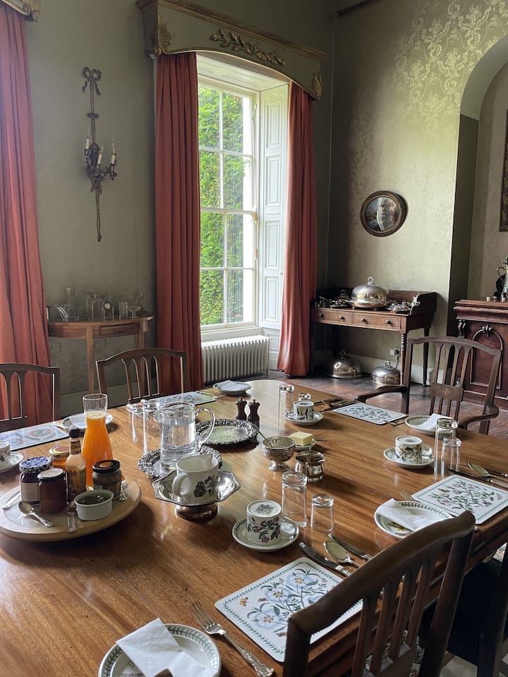 Queen-exécutif-salle De Bain Partagée-vue Sur Jard - Tipperary